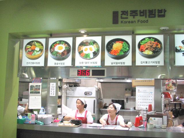 気楽に手軽にフードコートご飯♪ -東大門市場 | ソウルナビ